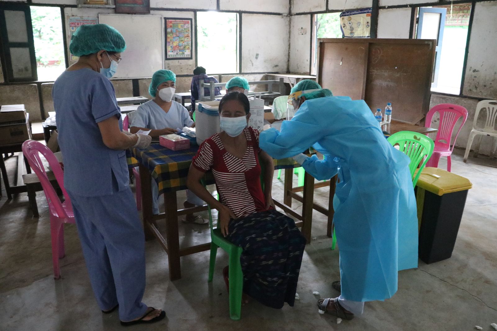 ပခုက္ကူမြို့၌ ကိုဗစ် ၁၉ ရောဂါ ကာကွယ်ဆေး တတိယမြောက်နေ့ ဆက်လက်ထိုးနှံလျက